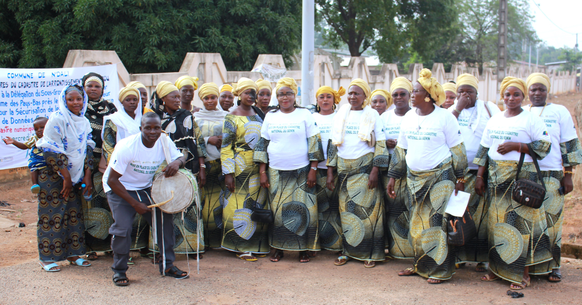 Mise en place du cadastre national du Bénin - Visite à Ndali - Le ...